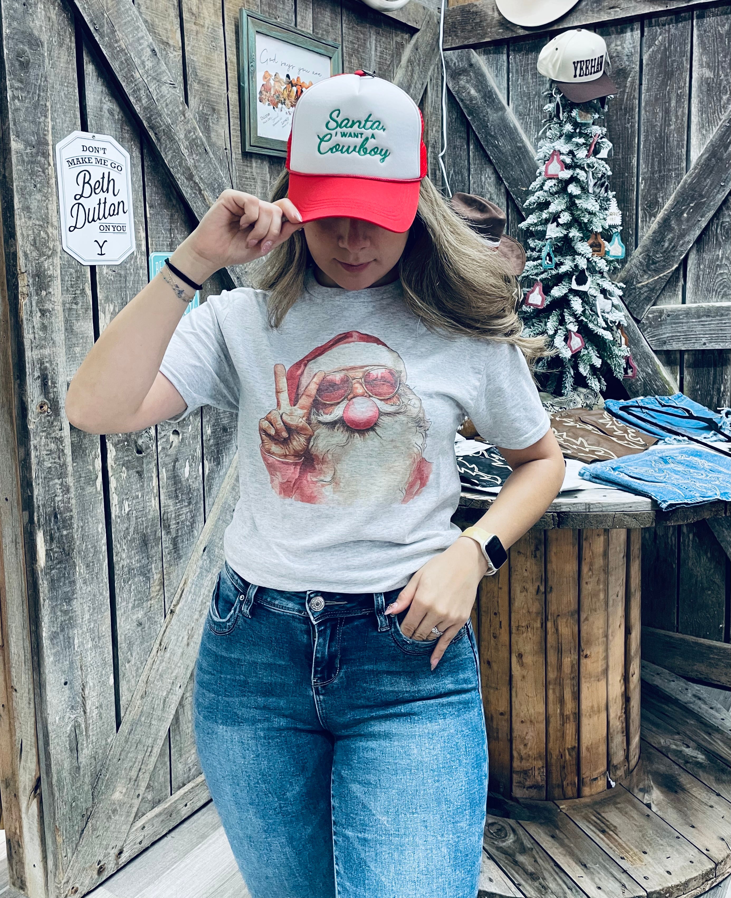 Gum Poppin’ Santa Tee – Bandidas Western Co.