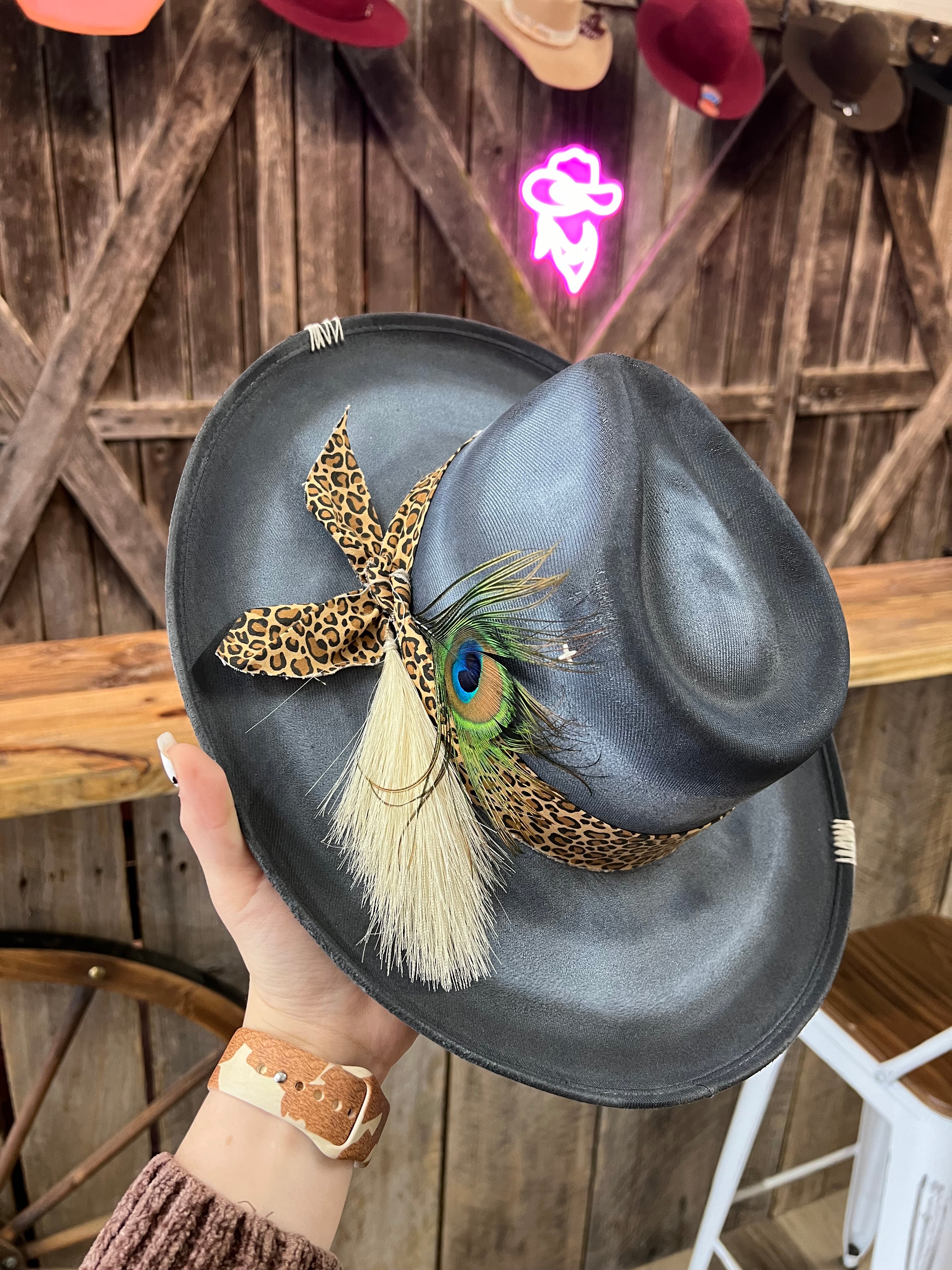 CHEETAH & PEACOCK FEATHERED HAT🦚 – Bandidas Western Co.
